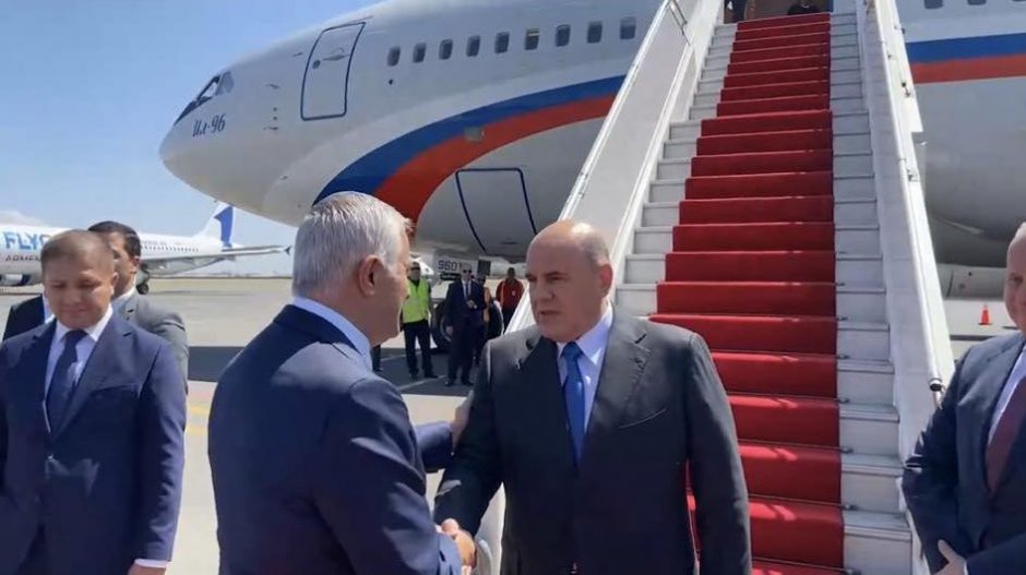 Russian Prime Minister arrives in Armenia - ABCMEDIA